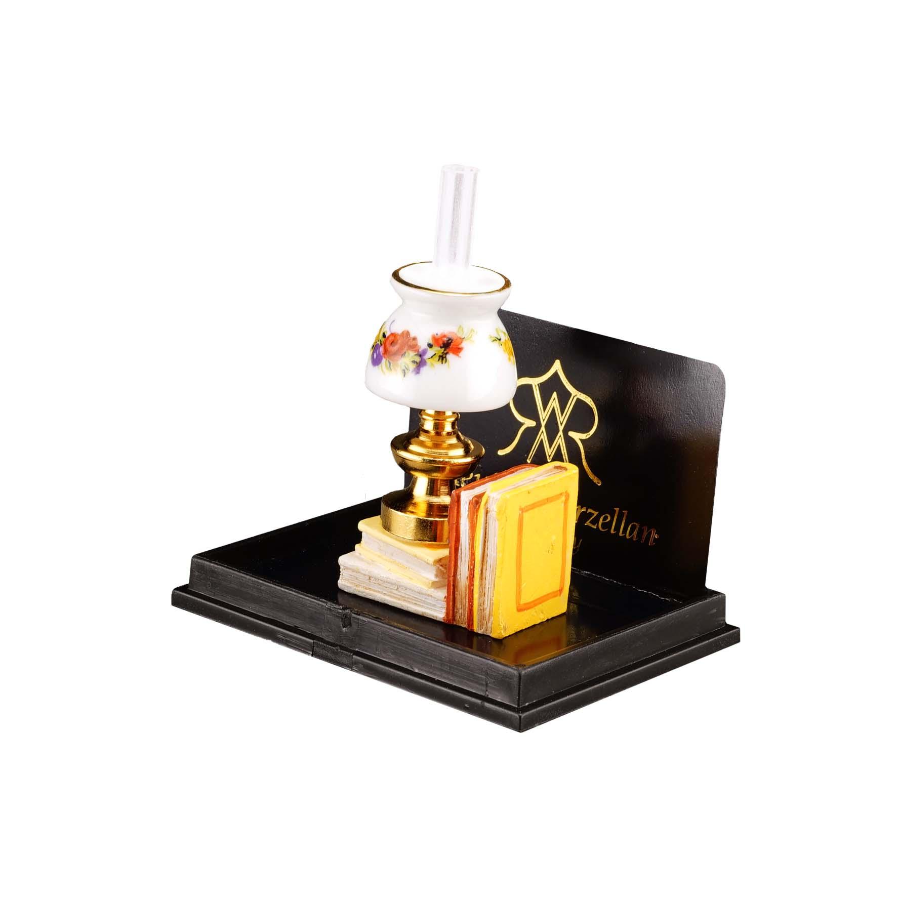 Onlineshop der Reutter Miniaturen GmbH.Oil Lamp with Books - Floral Design