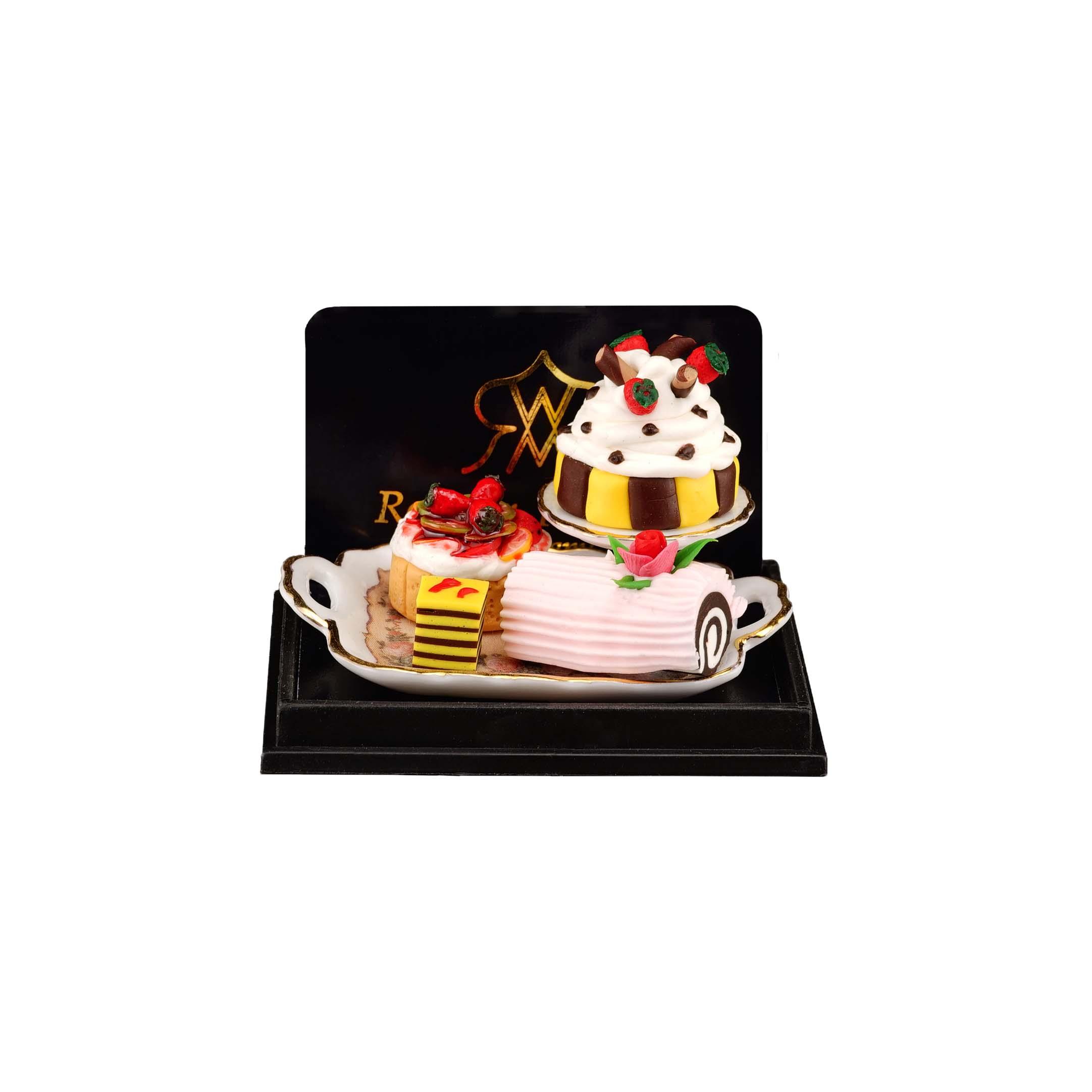 Onlineshop der Reutter Miniaturen GmbH.Tray with different Cakes