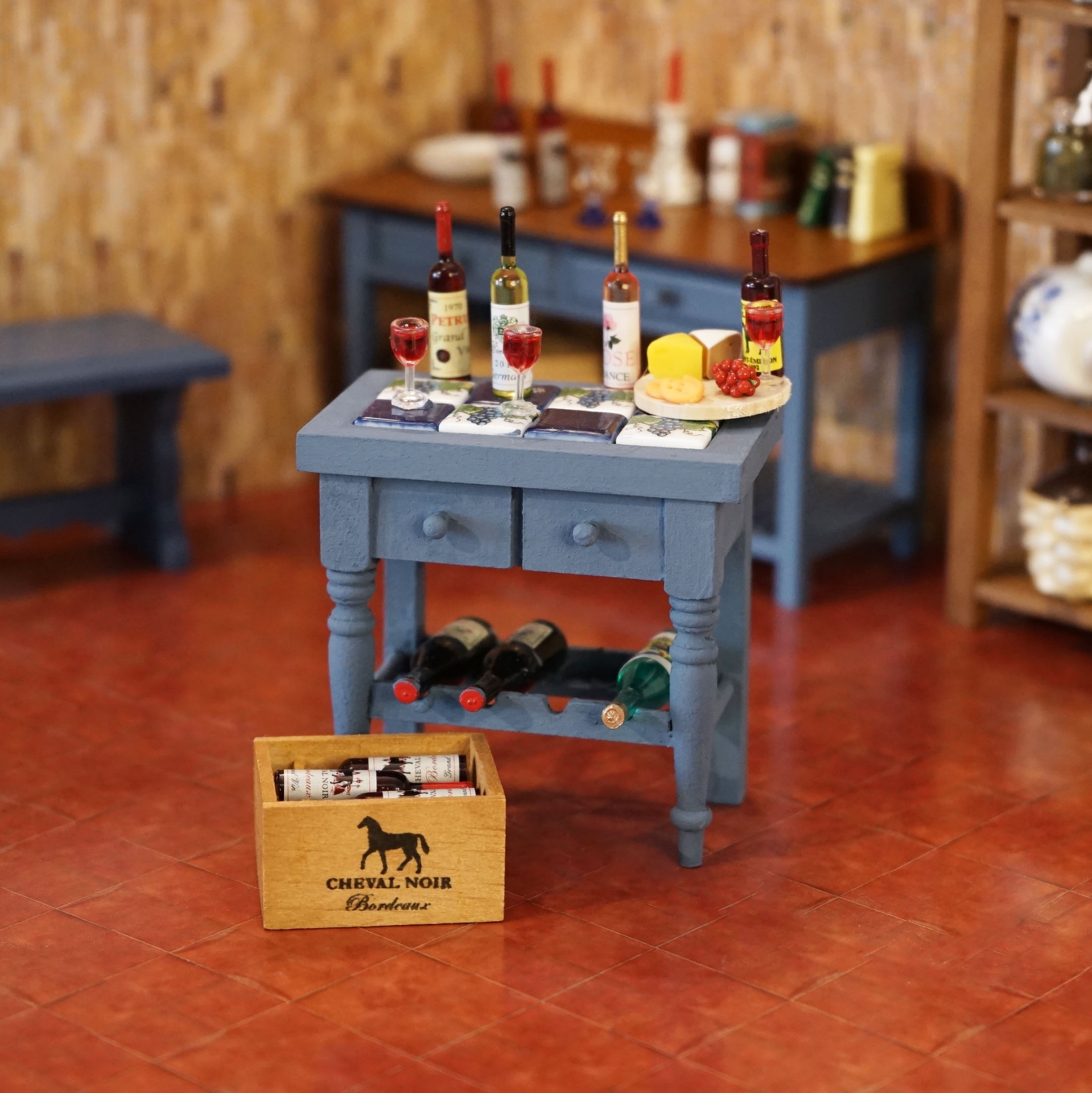 Onlineshop der Reutter Miniaturen GmbH.Blue Kitchen Wine Table with ...