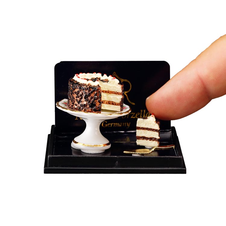 Onlineshop der Reutter Miniaturen GmbH.Black-Forest-Cake on Cake Plate ...